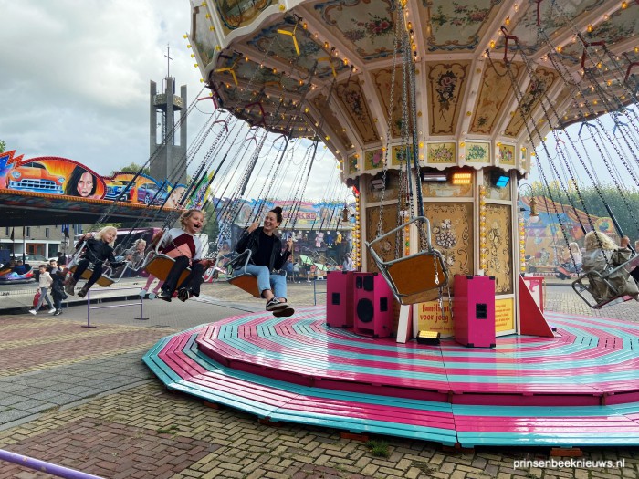 Kermis van start | Prinsenbeeknieuws