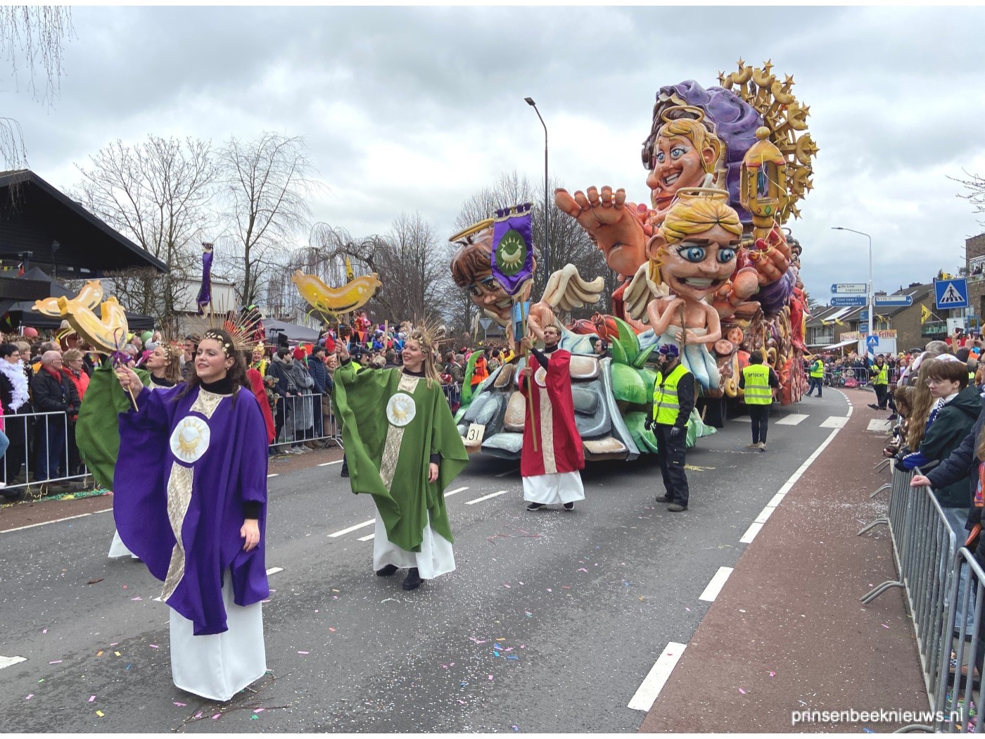 Grote Optocht Boemeldonck | Prinsenbeeknieuws