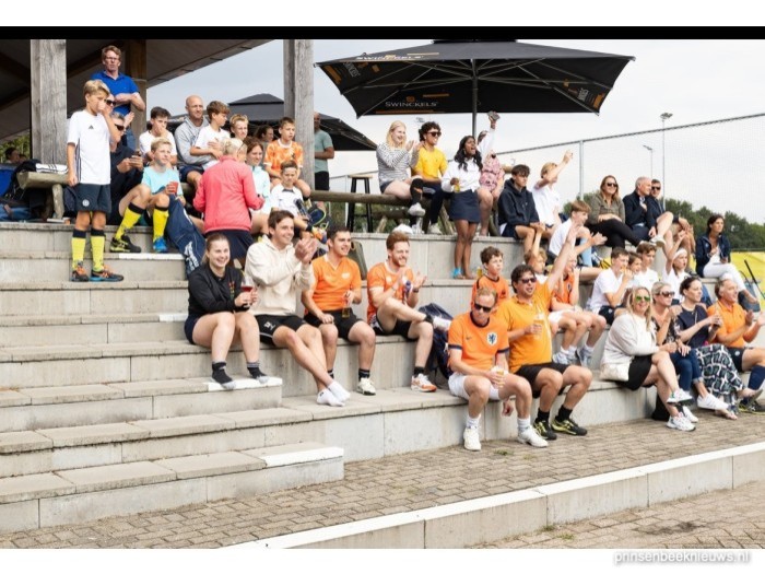 Sportief, drukbezocht familietoernooi HCP | Prinsenbeeknieuws