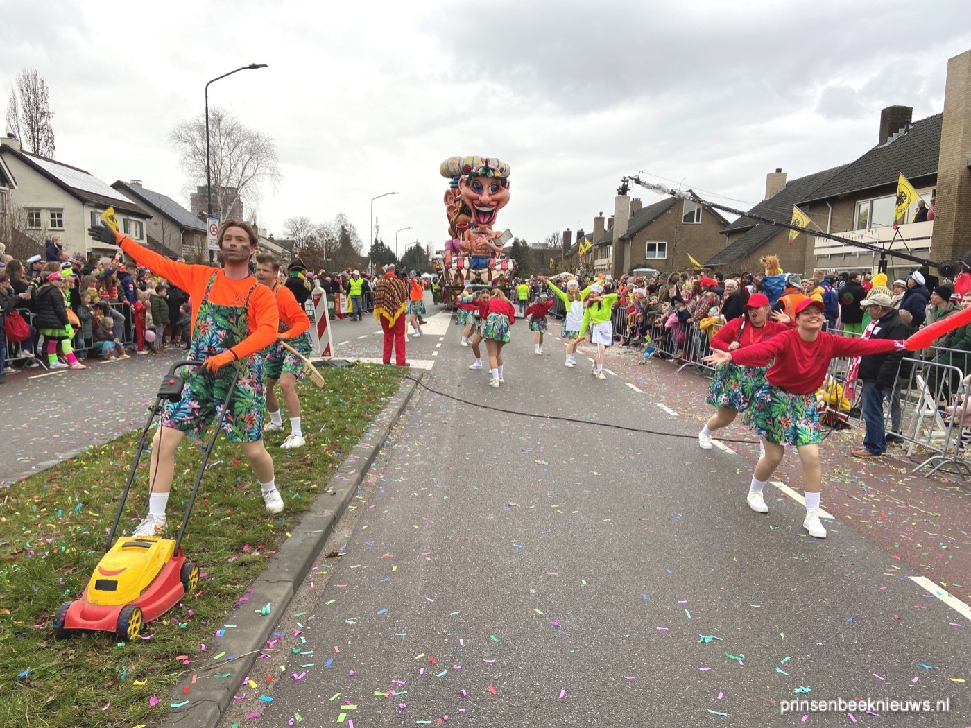 Grote Optocht Boemeldonck carnavalszondag | Prinsenbeeknieuws